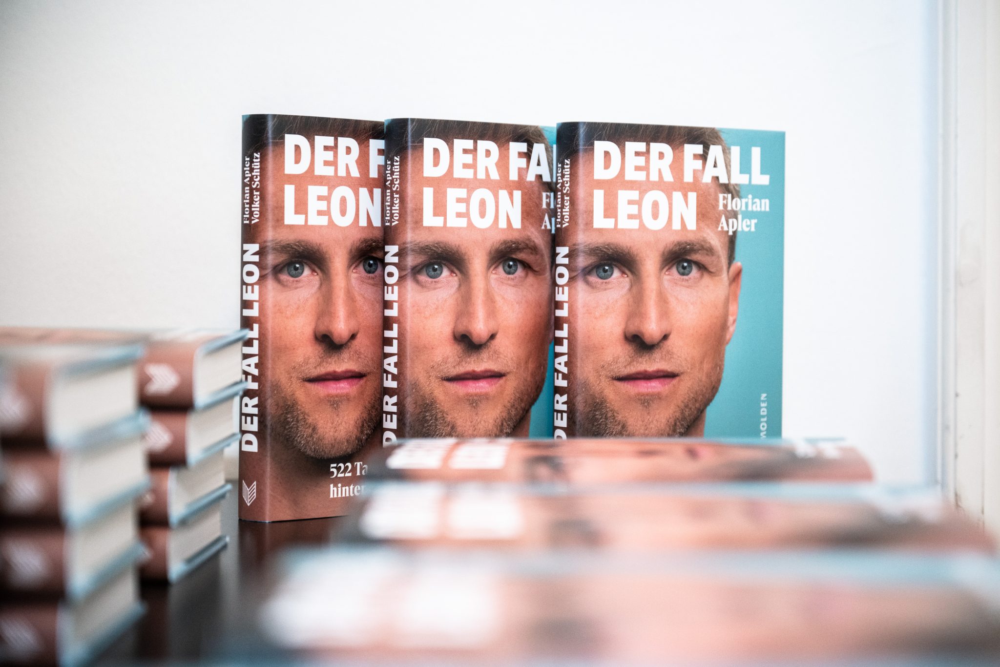 „Der Fall Leon“ - Apler äußert sich erstmals - styriabooks.at